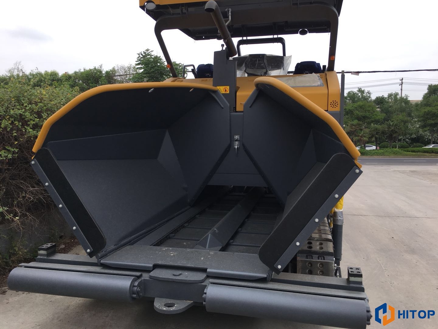 XCMG Asphalt Concrete Paver RP603 Asphalt Finisher - HITOP MACHINERY