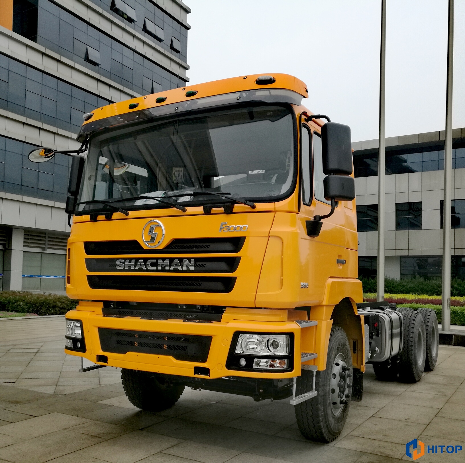 SHACMAN Tractor Truck Head - HITOP MACHINERY