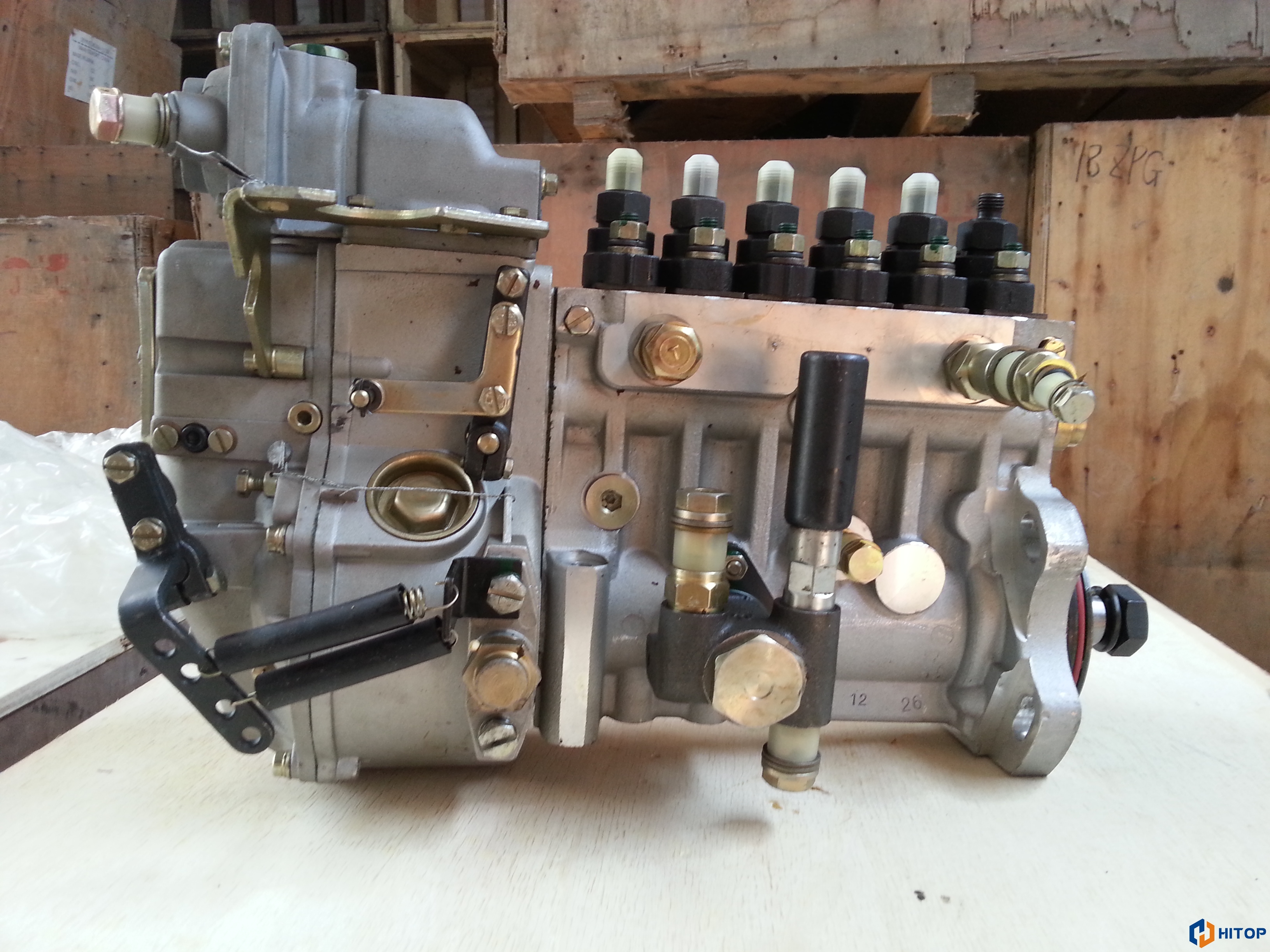 XCMG ZL50G Wheel loader spare part Fuel pump – HITOP MACHINERY